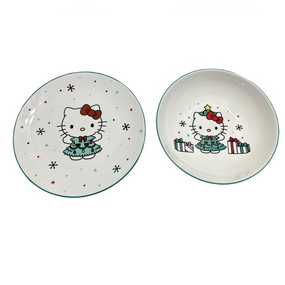 Sanrio | Kitchen | Hello Kitty Christmas Dinner Plate Set | Poshmark